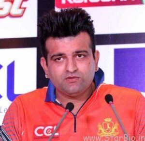 Navraj Hans Height, Weight, Age, Biography, Wiki, Wife, Family, Profile ...