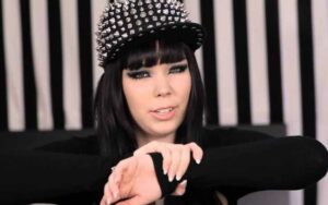 Suzy Berhow Married, Husband, Net Worth, Earnings, Facts - Star Biography